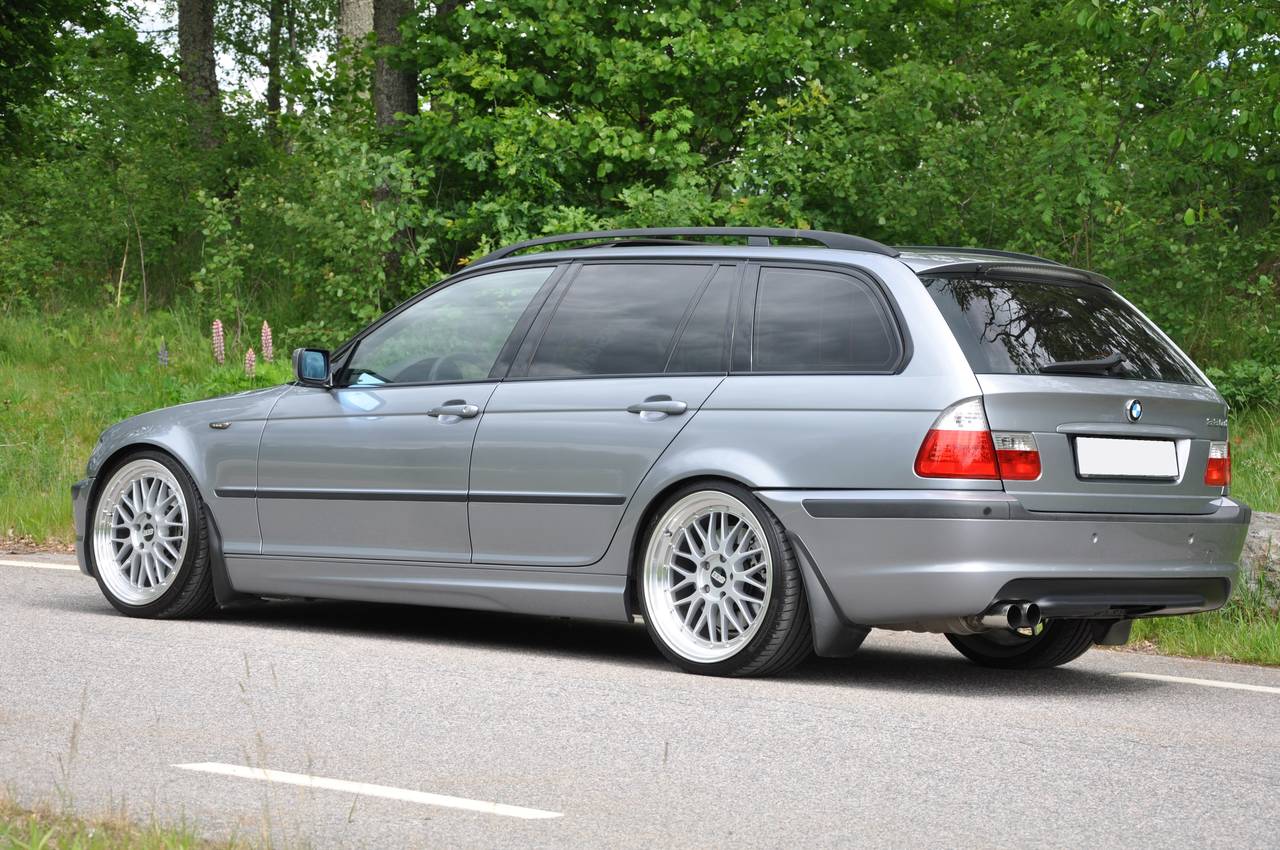 BMW E46 330D Touring M tech II 2005 Garaget BMW E46 330D Touring M tech II 2005 Garaget