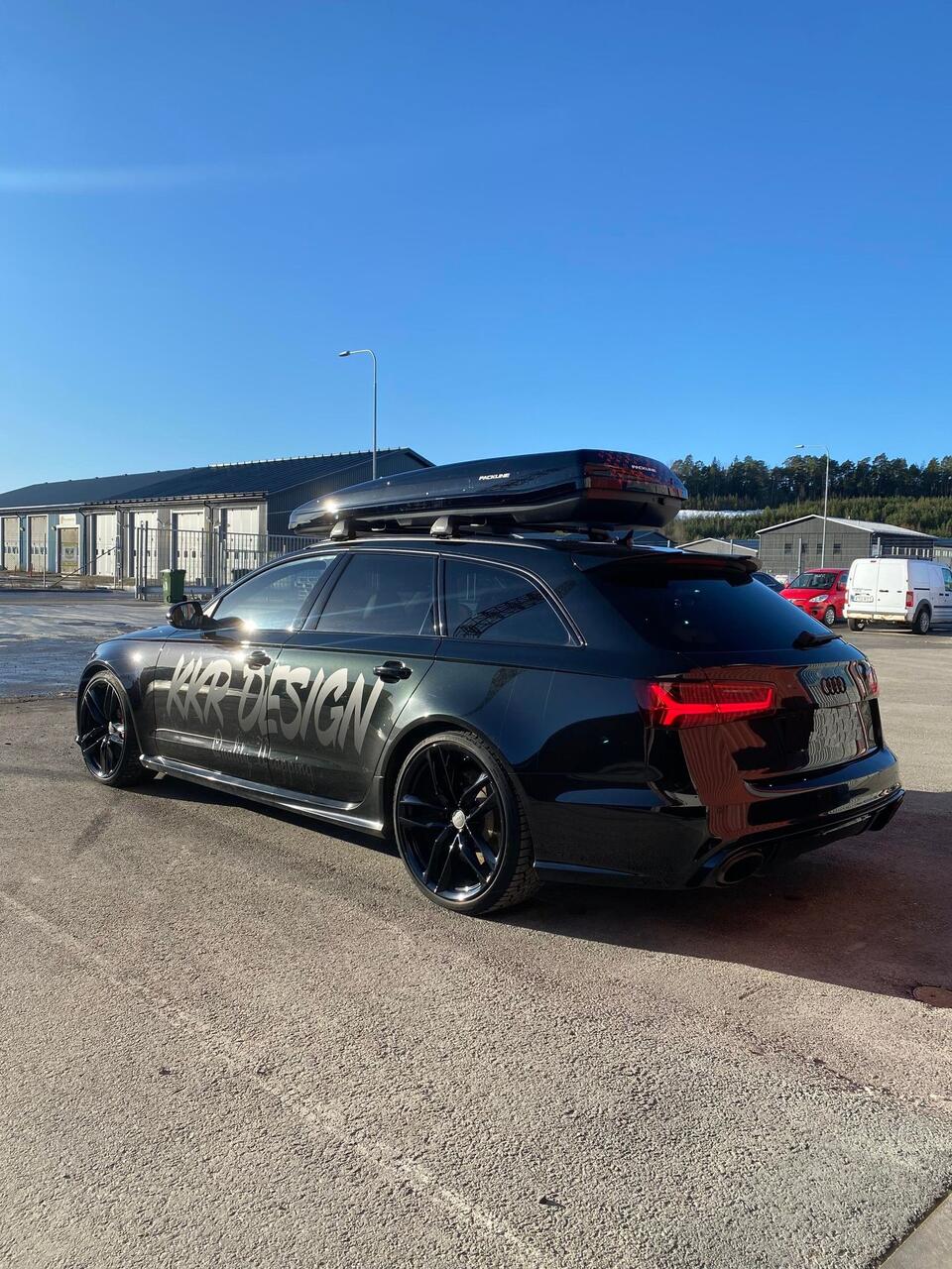 Audi RS6 Performance (2018) - Garaget