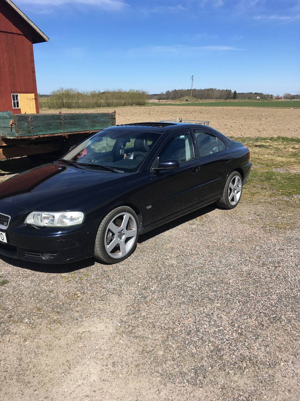 Volvo S60R "Magic blue" (2005) - Garaget