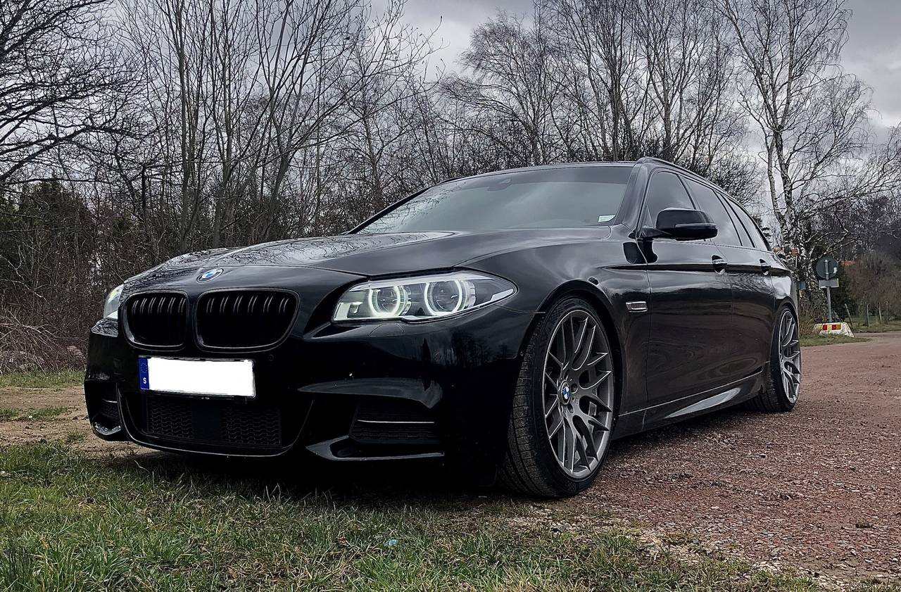 BMW F11 530D Touring 2015 Garaget
