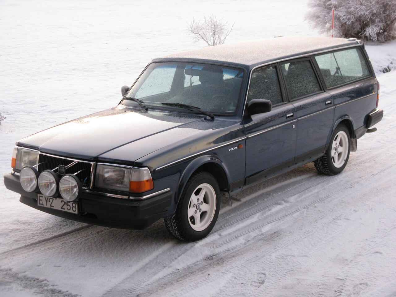 Volvo 245 "245an" (1991) - Garaget