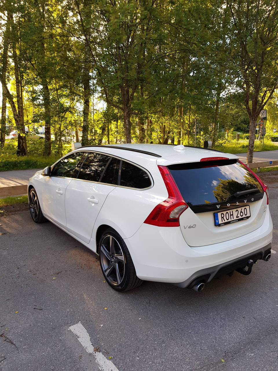 Volvo V60 (2015) - Garaget