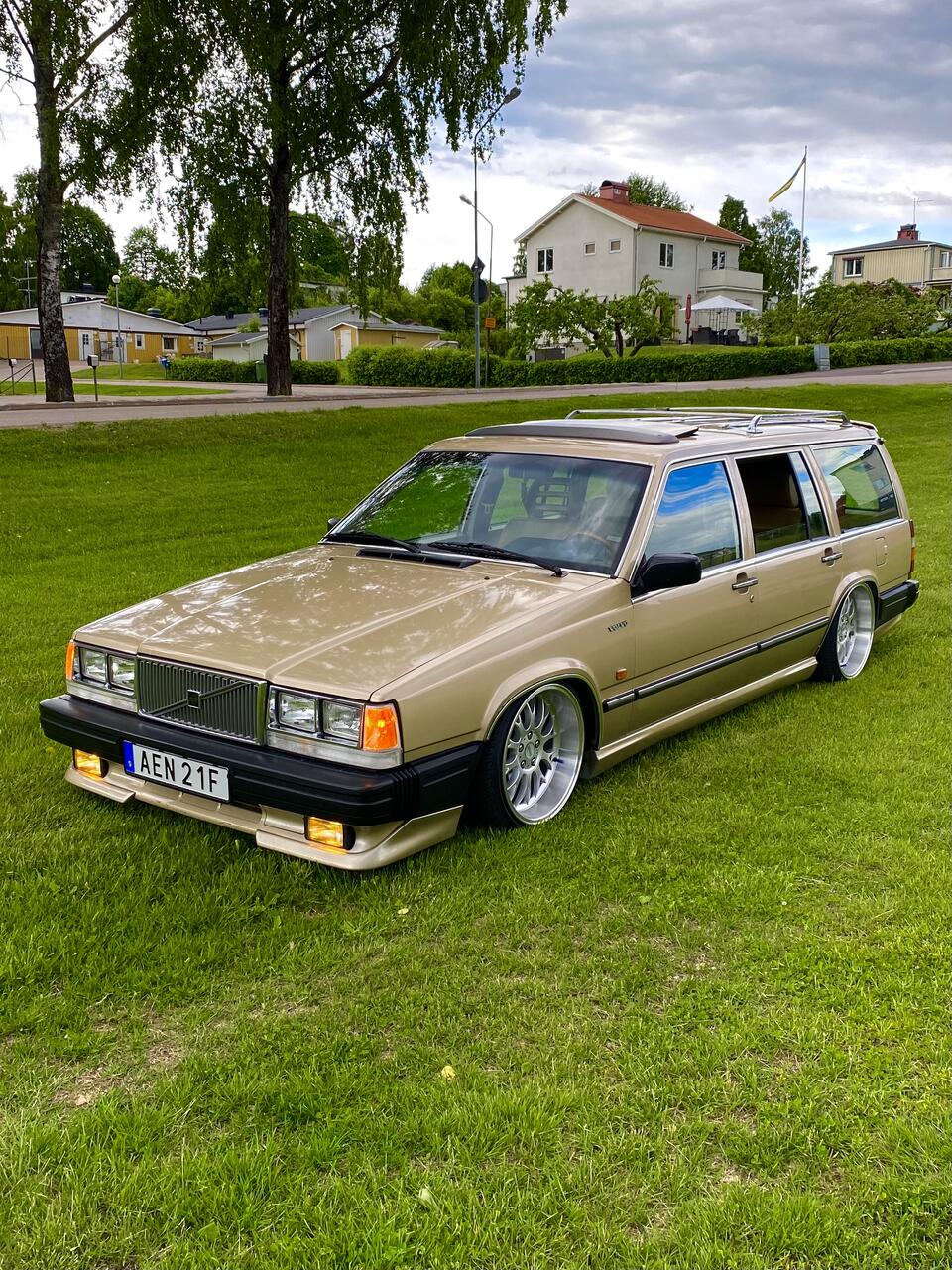 Volvo 745 GLE "D24T" (1986) - Garaget