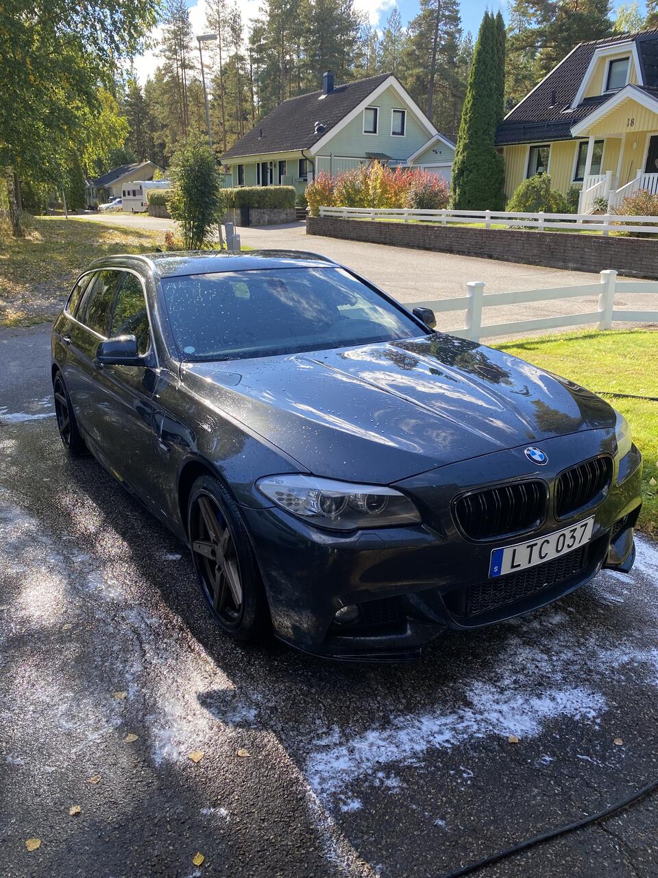 BMW F11 525D 2011 Garaget
