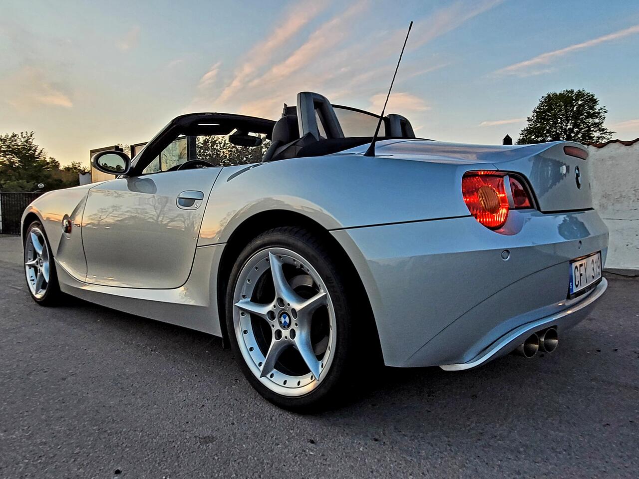 BMW Z4 3.0i A (2003) - Garaget