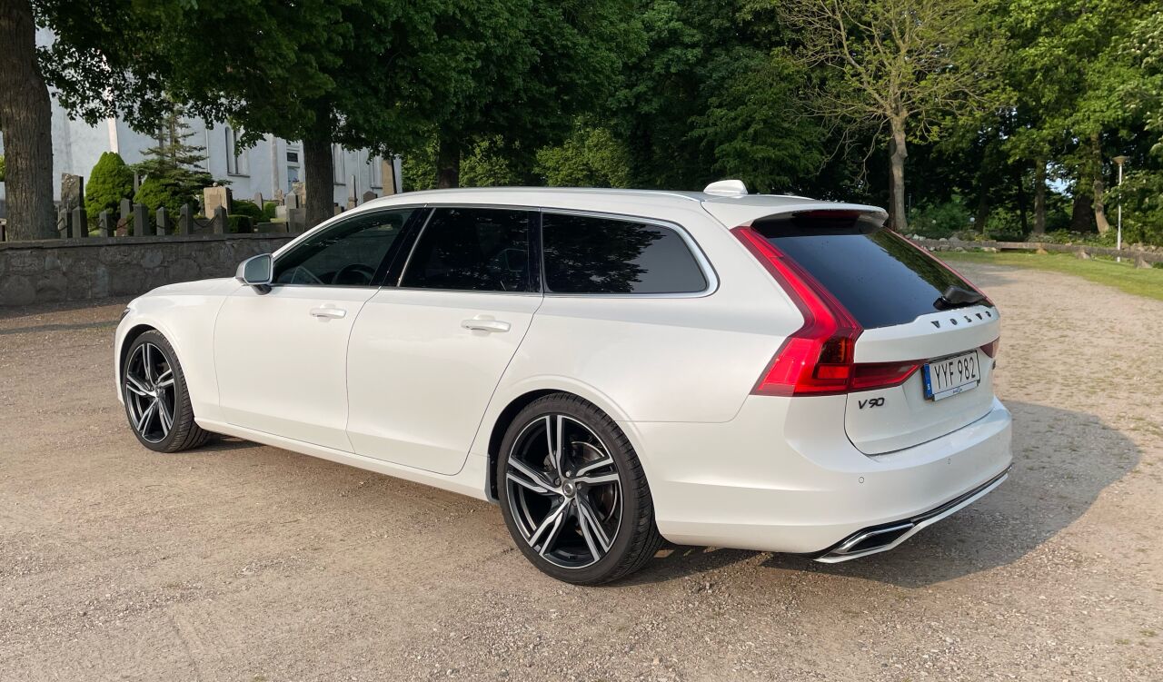 Volvo V90 R-Design (2018) - Garaget