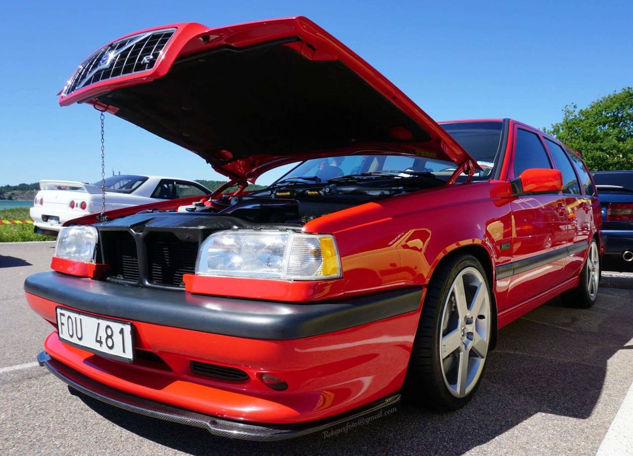 Volvo 855R "t-röd" (1996) - Garaget