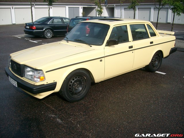 Volvo 240 Turbo T Gul (TimHanssons fotoalbum) - Garaget